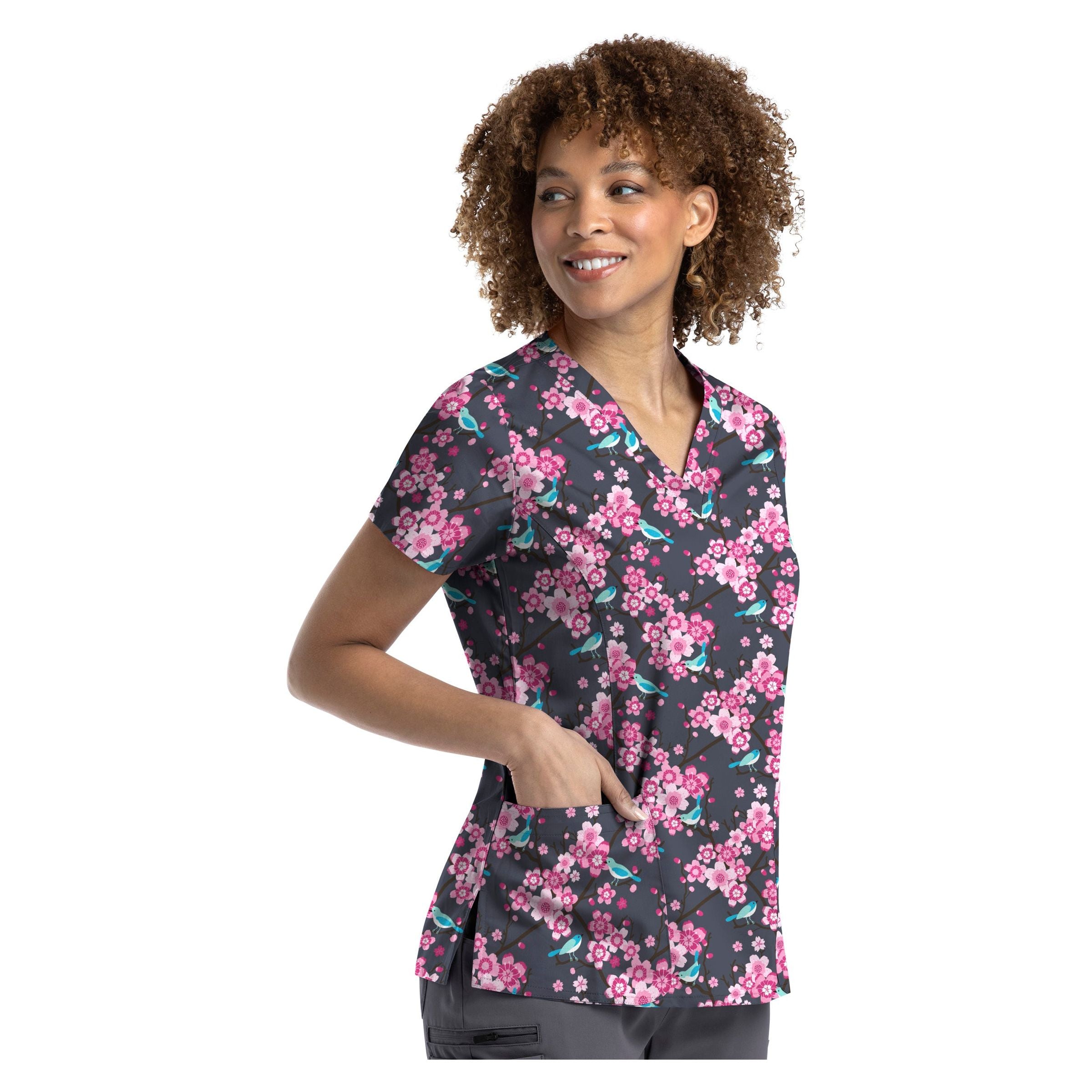 V-Neck Print Top – AP-UNIFORMS